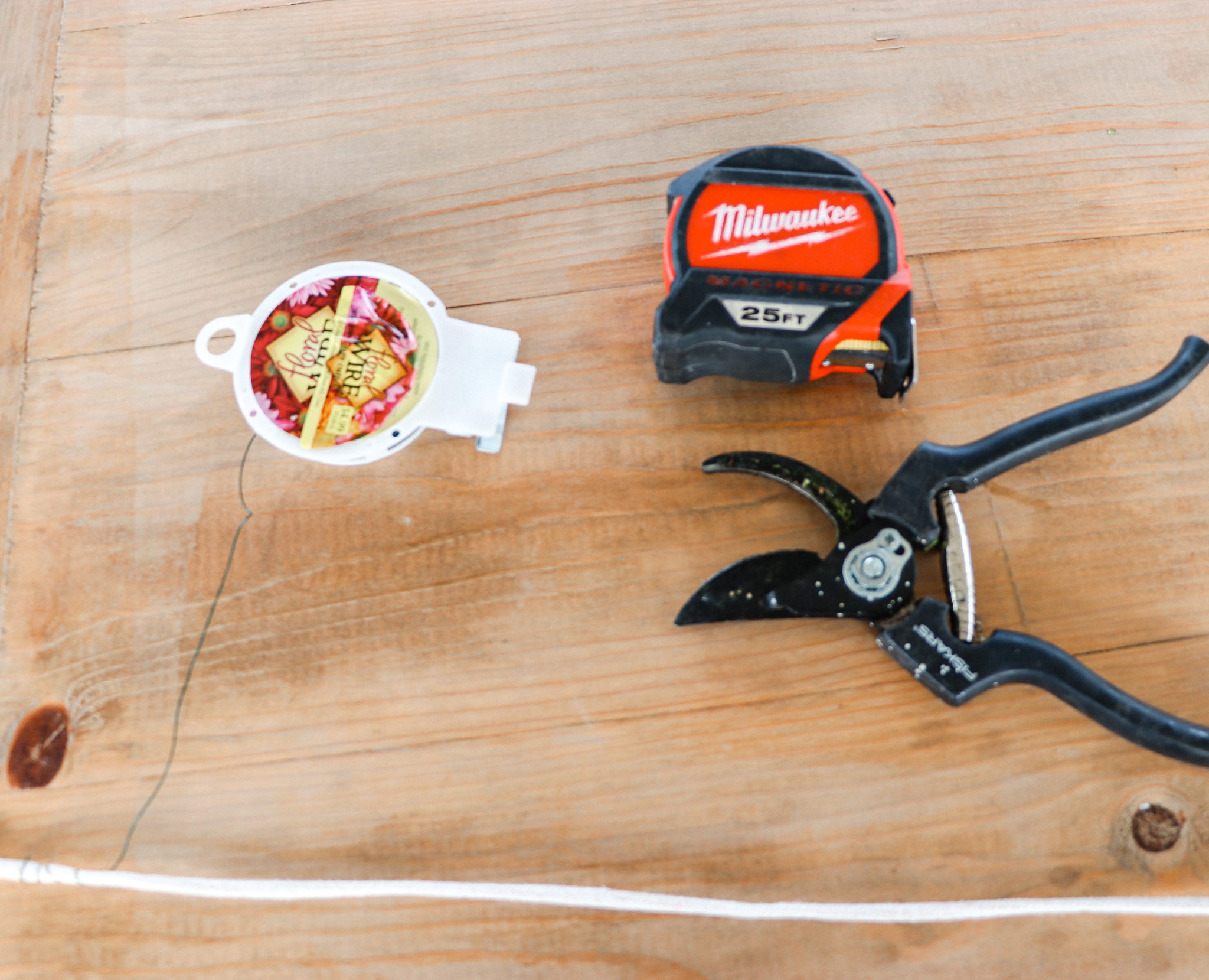 How To Make Fresh Christmas Garland - Fletcher Creek Cottage