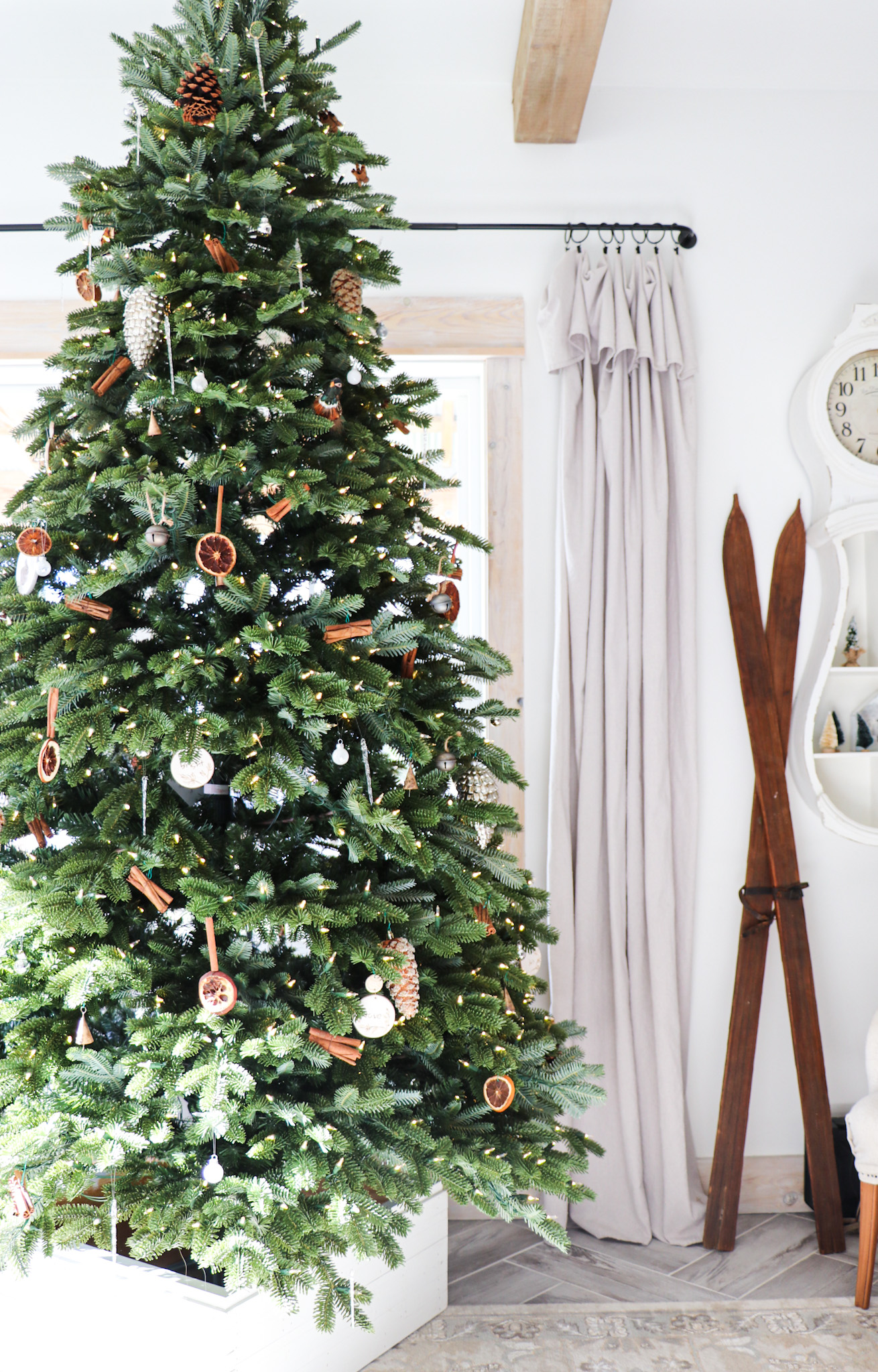 Christmas Cottage Home Tour - Fletcher Creek Cottage